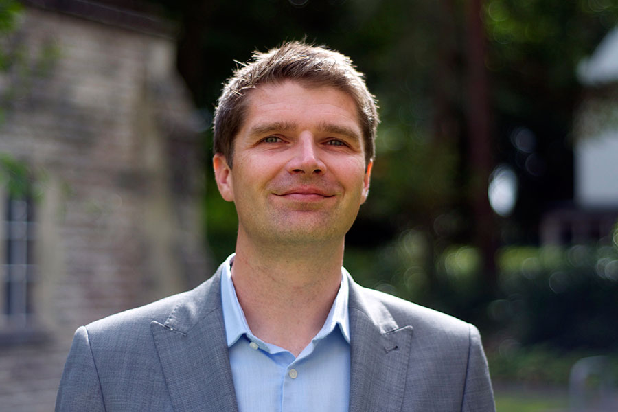 Professor Stewart Cotterill | Health Sciences University